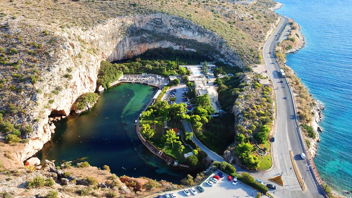 אגם ווליאגמני (Lake Vouliagmeni) אתונה - Vivato Greece
