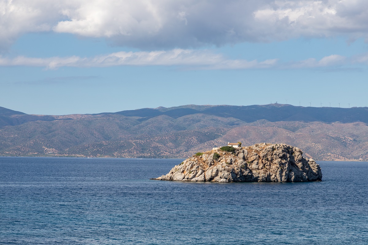 Vlychos Plakes Beach Hydra - Vivato Greece